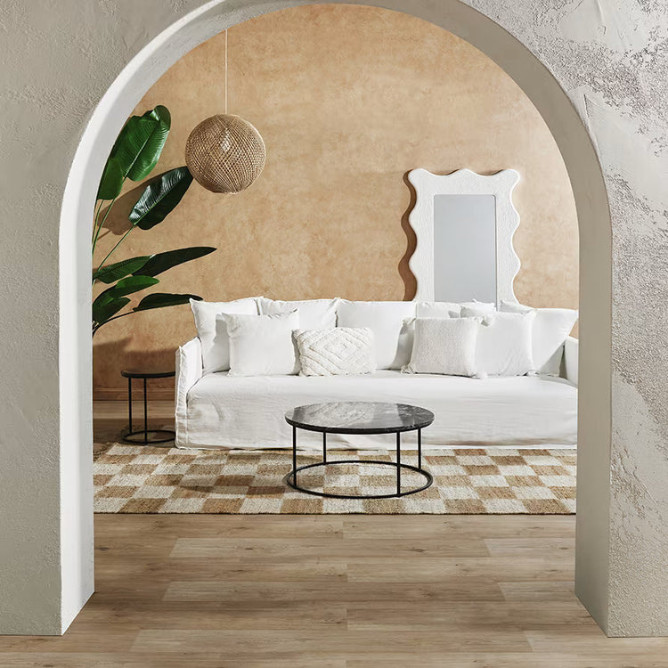 Elegant Showers – Mirror Space Australia